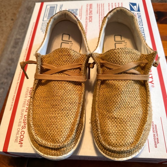 Hey Dude | Shoes | Very Cute Mustard Color Hey Dude Shoes Size 7 | Poshmark